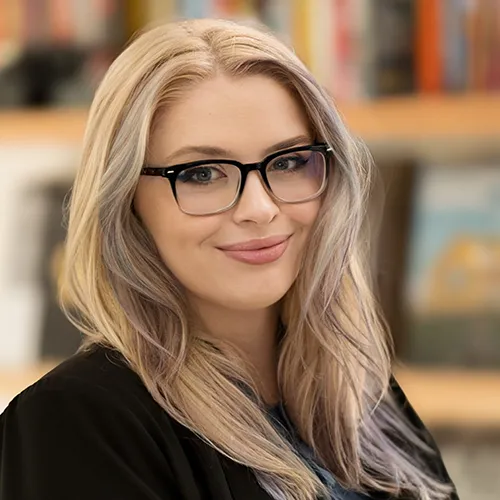 Shannon 'Shan' Scott: Staff & Faculty Directory: Thomas College