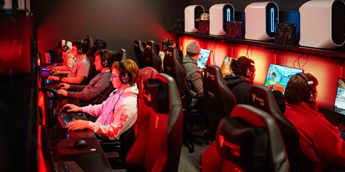 Esports Scholarship : Thomas College