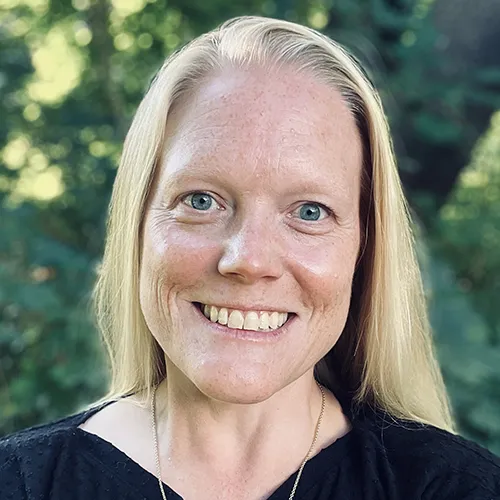 Ruth Lyons, Ph.D.: Staff & Faculty Directory: Thomas College